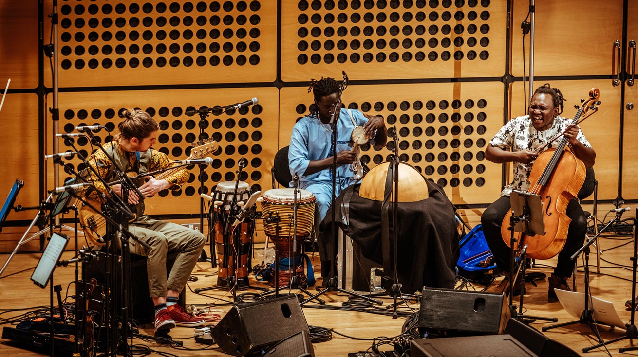 Manchester Collective : The Oracle - Maison de la culture - Scène ...